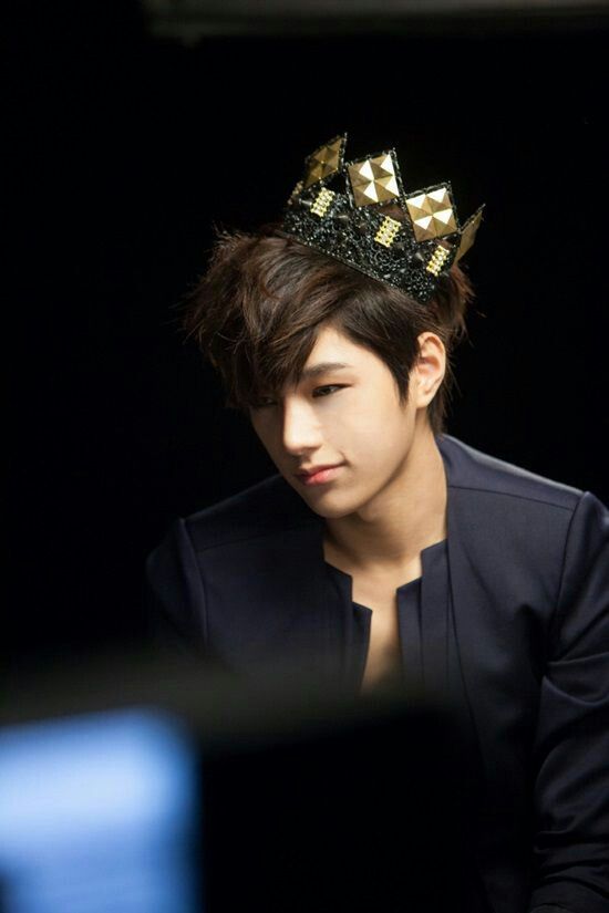 Daftar 50 Member Boy band/Boy Grup tertampan [versi Ami World] | Ami World