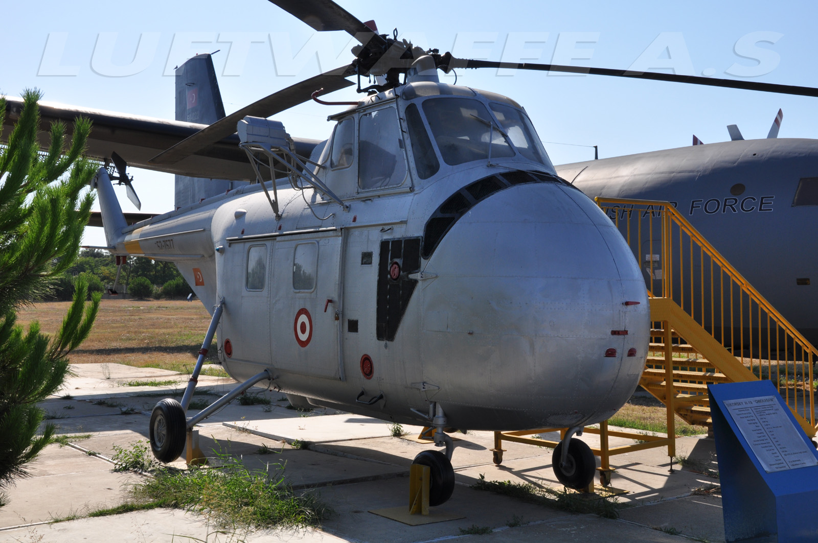 Luftwaffe A.S: 2011-09