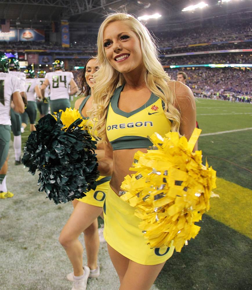 Nfl And College Cheerleaders Photos Cheerleaders Of The Sweet 16