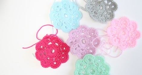 Ladybird Likes...: Crochet Maybelle Flower Squares