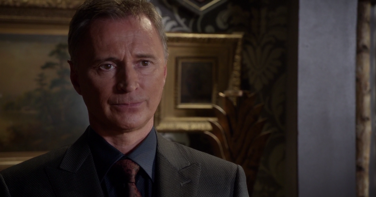 OUAT Hyperion Heights: Robert toma protagonismo... en sus declaraciones