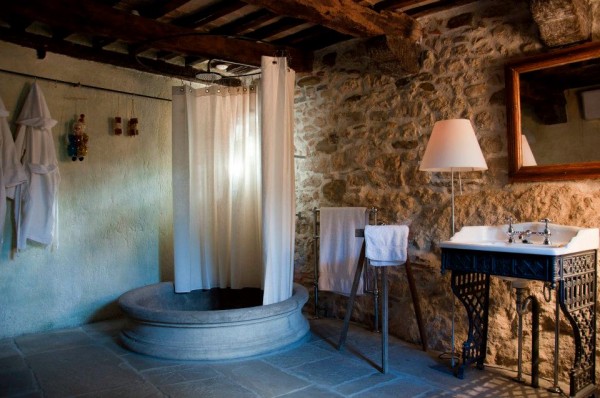 ESTILO RUSTICO: Bella Casa Rustica en la Liguria