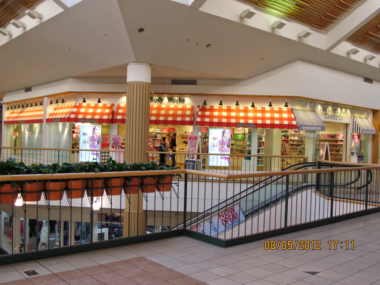 Trip to the Mall: Stratford Square Mall- ( Bloomingdale, IL)
