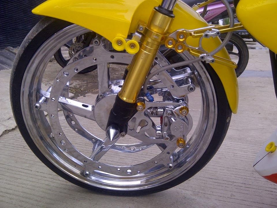 MOTOR KEREN: Modifikasi Suzuki Satria F150 Jadi Juara