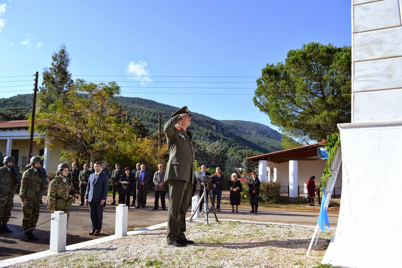ΦΩΤΟΓΡΑΦΙΕΣ ΑΠΟ ΤΟ ΜΝΗΜΟΣΥΝΟ ΤΩΝ ΠΕΣΟΝΤΩΝ ΕΝ ΩΡΑ ΥΠΗΡΕΣΙΑΣ ...