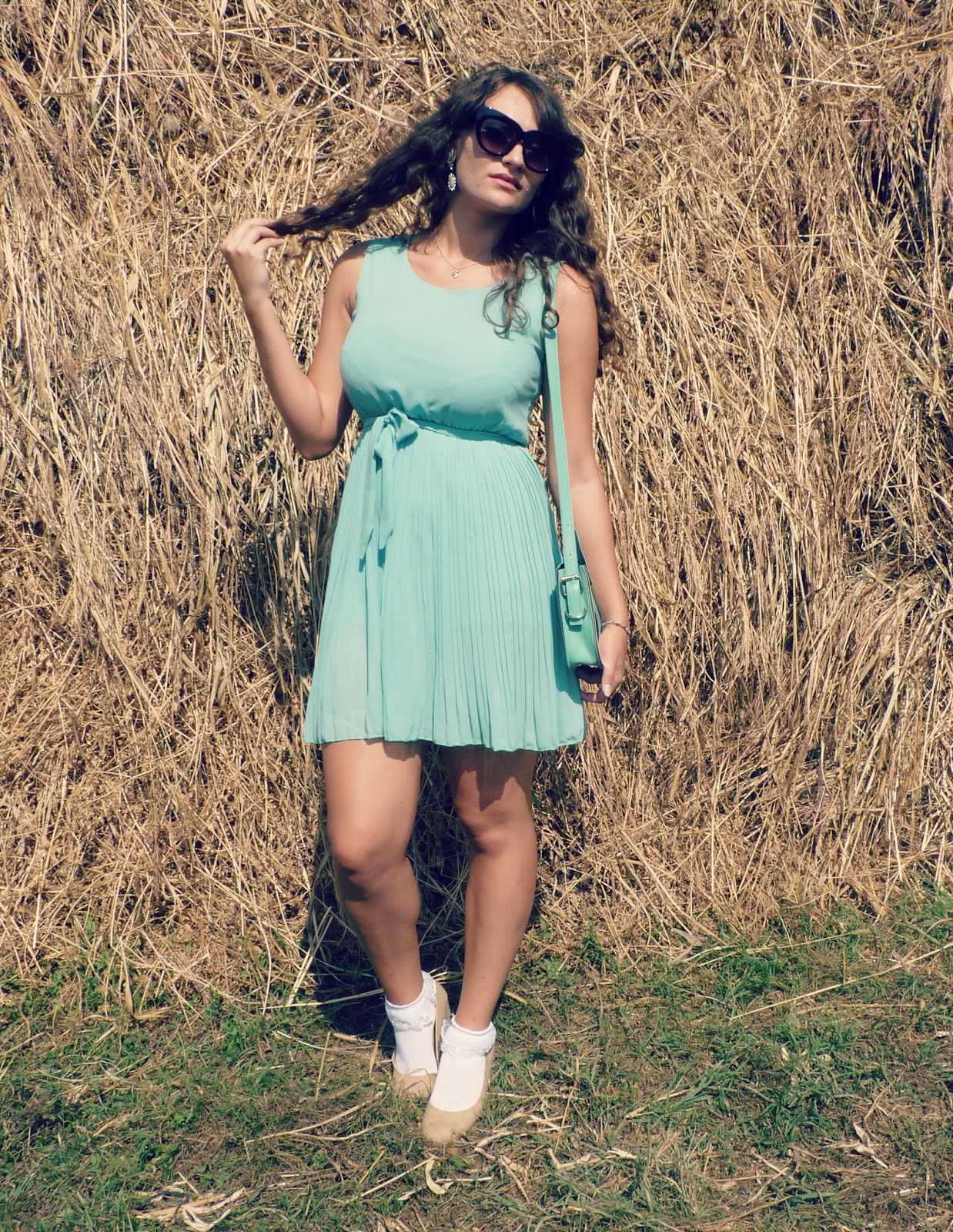 The modern Dorothy Gale | Color Me RED by Roxana Ifrim | Fashion and ...