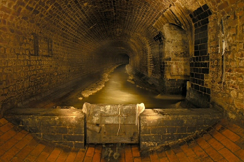 The Research & Ramblings of a Blonde INTJ: London Sewerage System