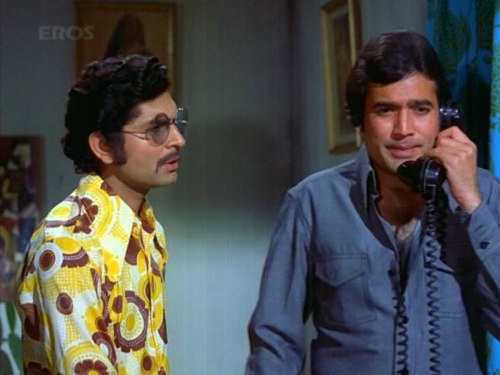 Bollywood Movie Fashion: Asrani in Ajanabee (1974)