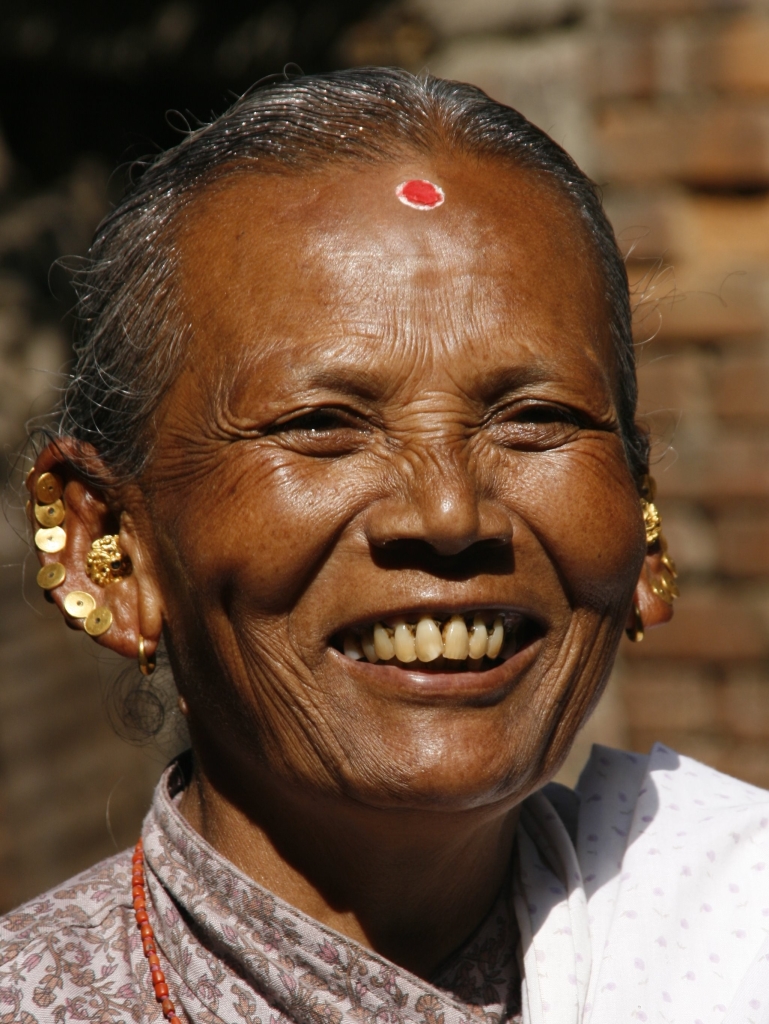 Local style: Nepalese ethnic jewelry: earrings