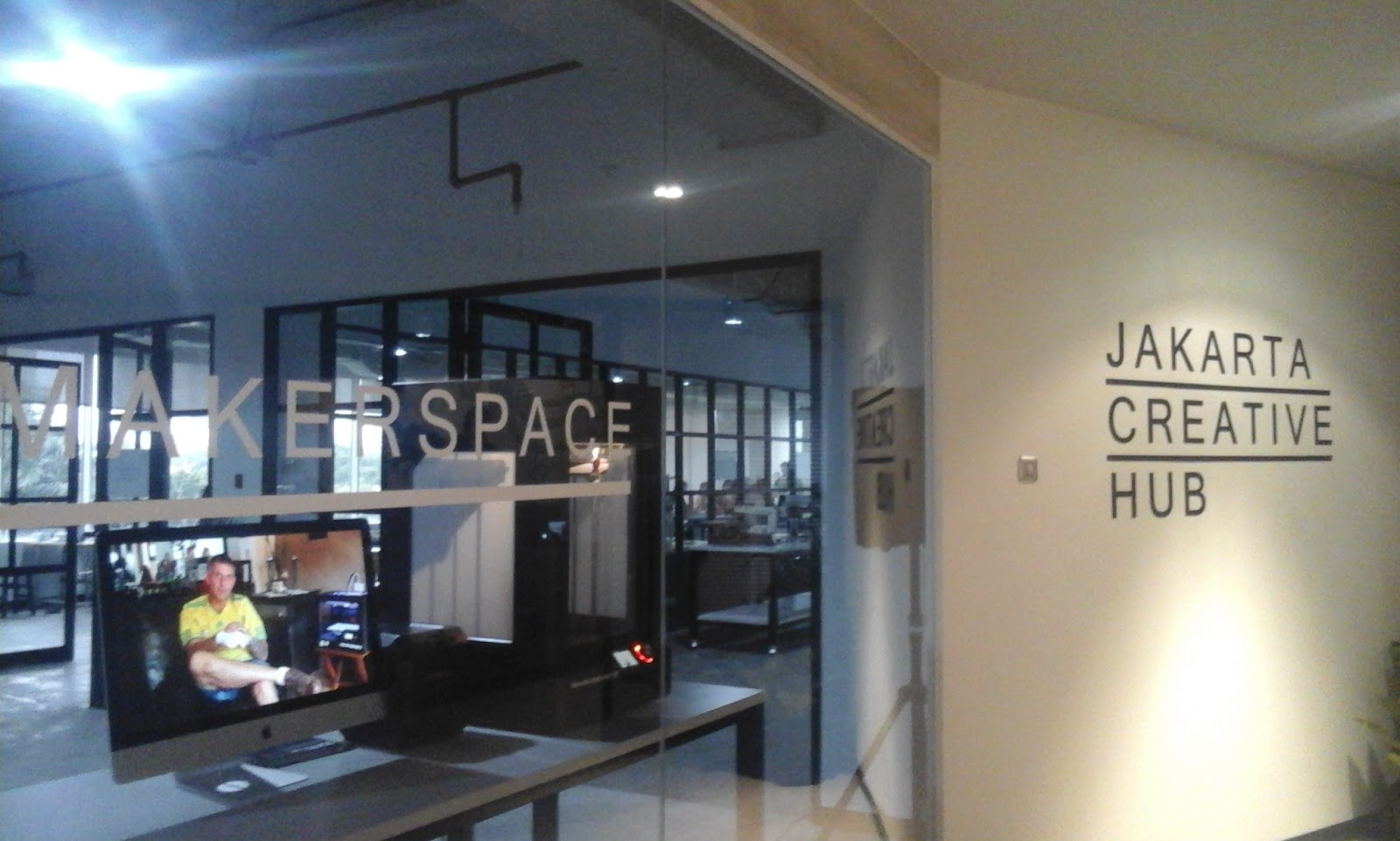 Creative Traveler: Jakarta Creative Hub- Tempat Nongkrong Baru Insan ...