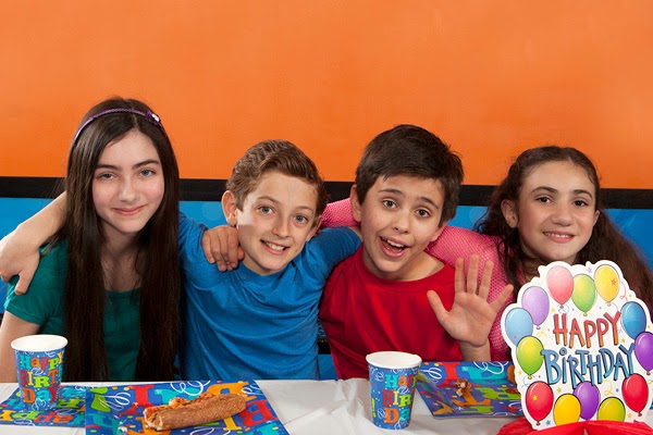 The Kerrie Show: Have Your Next Birthday Party at Sky Zone Kansas City!!!