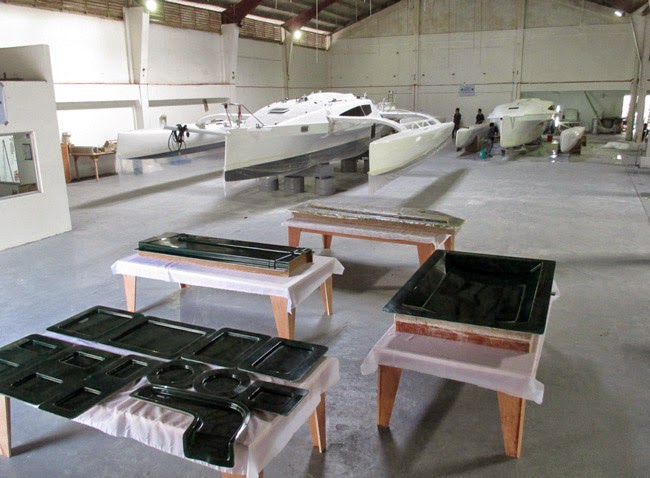 Trimaran Projects and Multihull News: Farrier F-33 RXC trimaran build ...