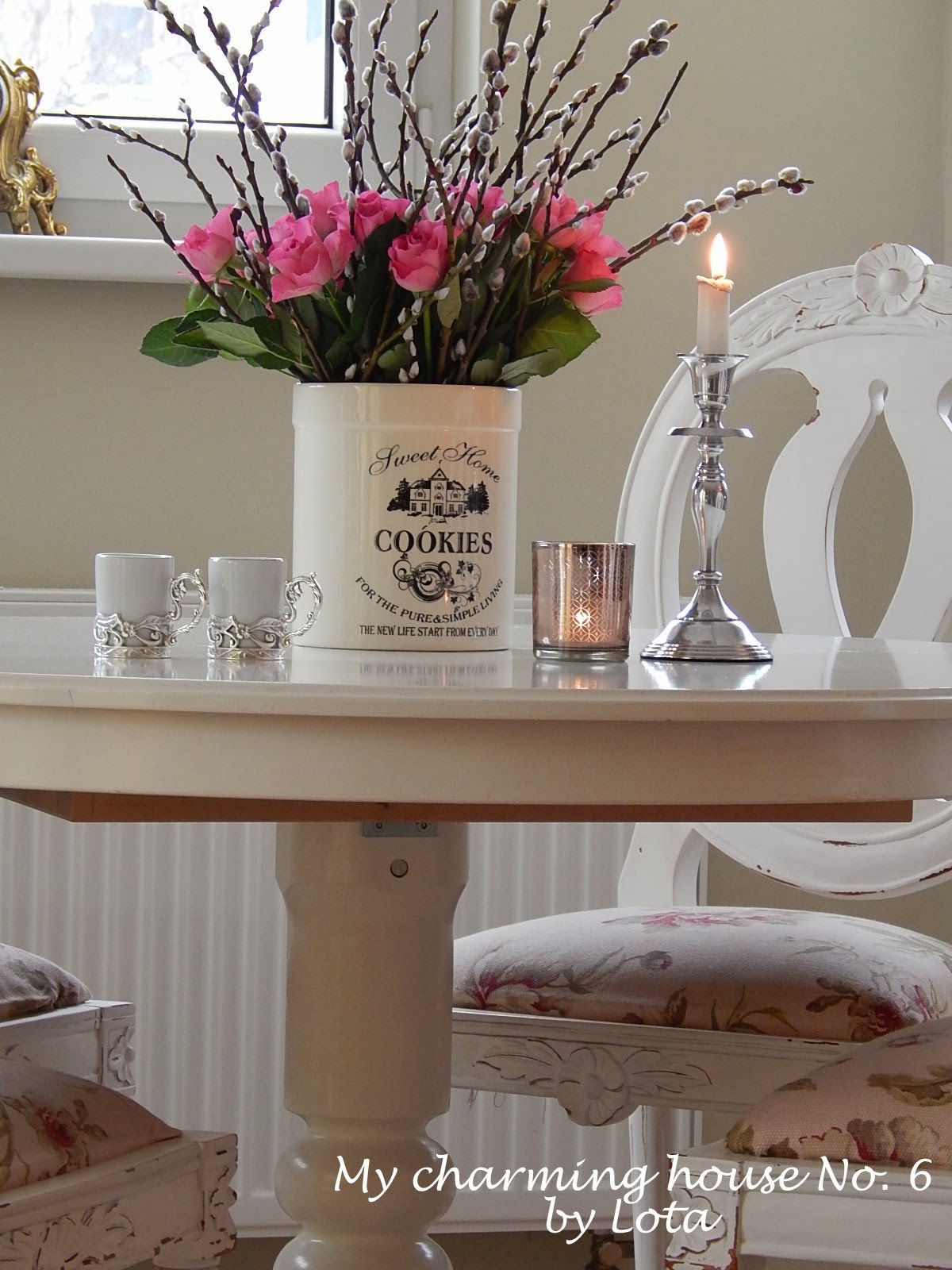 Cica mace - My charming house No 6