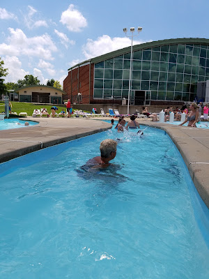 Play St. Louis: RiverChase YMCA of Fenton Outdoor Pool, Fenton