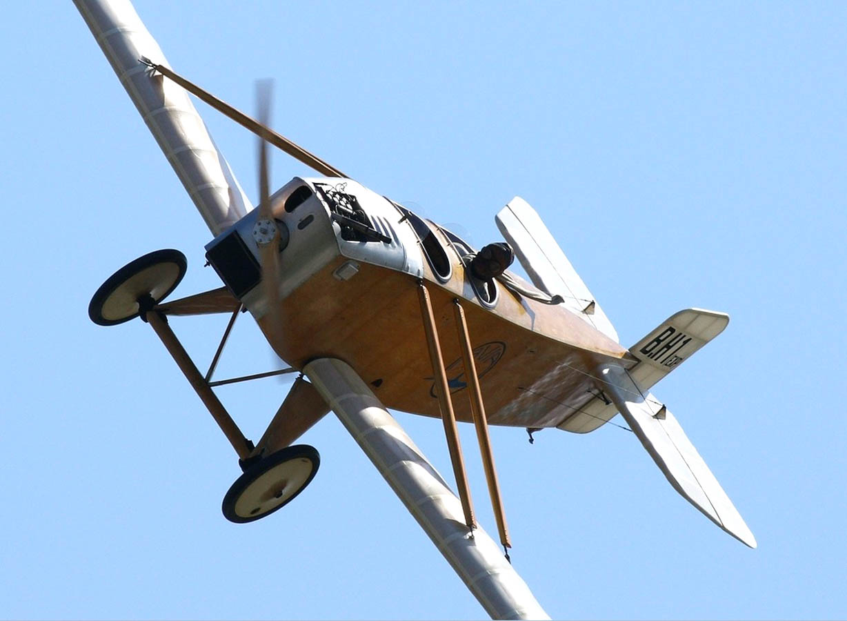 nhungdoicanh II: Avia BH-1