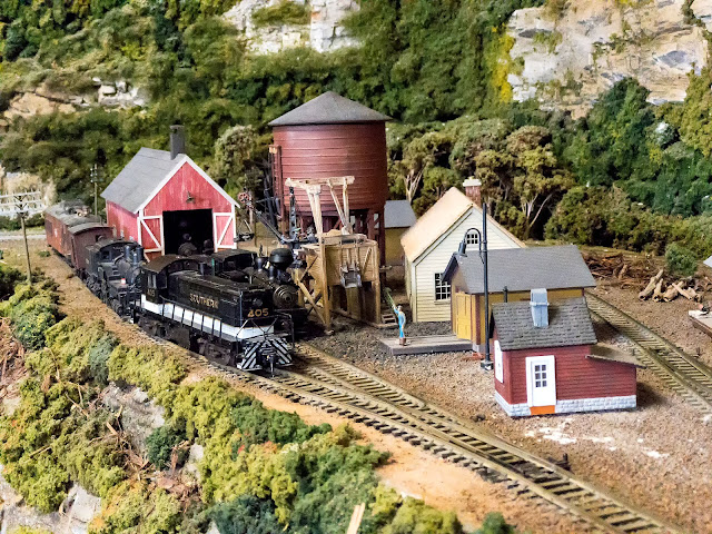 Bubba's Garage: Apple Valley Model Railroad Club Open House