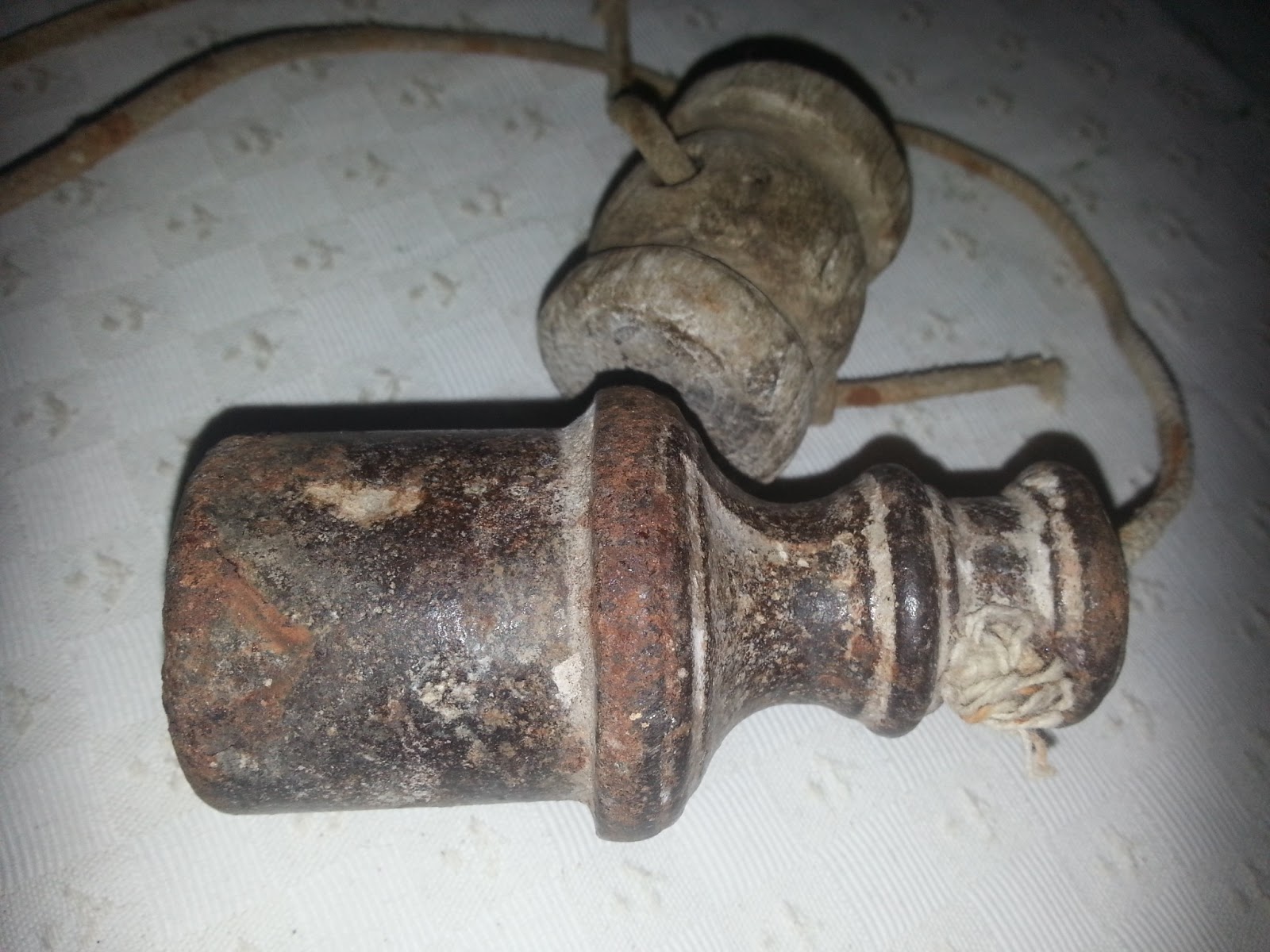 huevarenlahistoria: LA PLOMADA