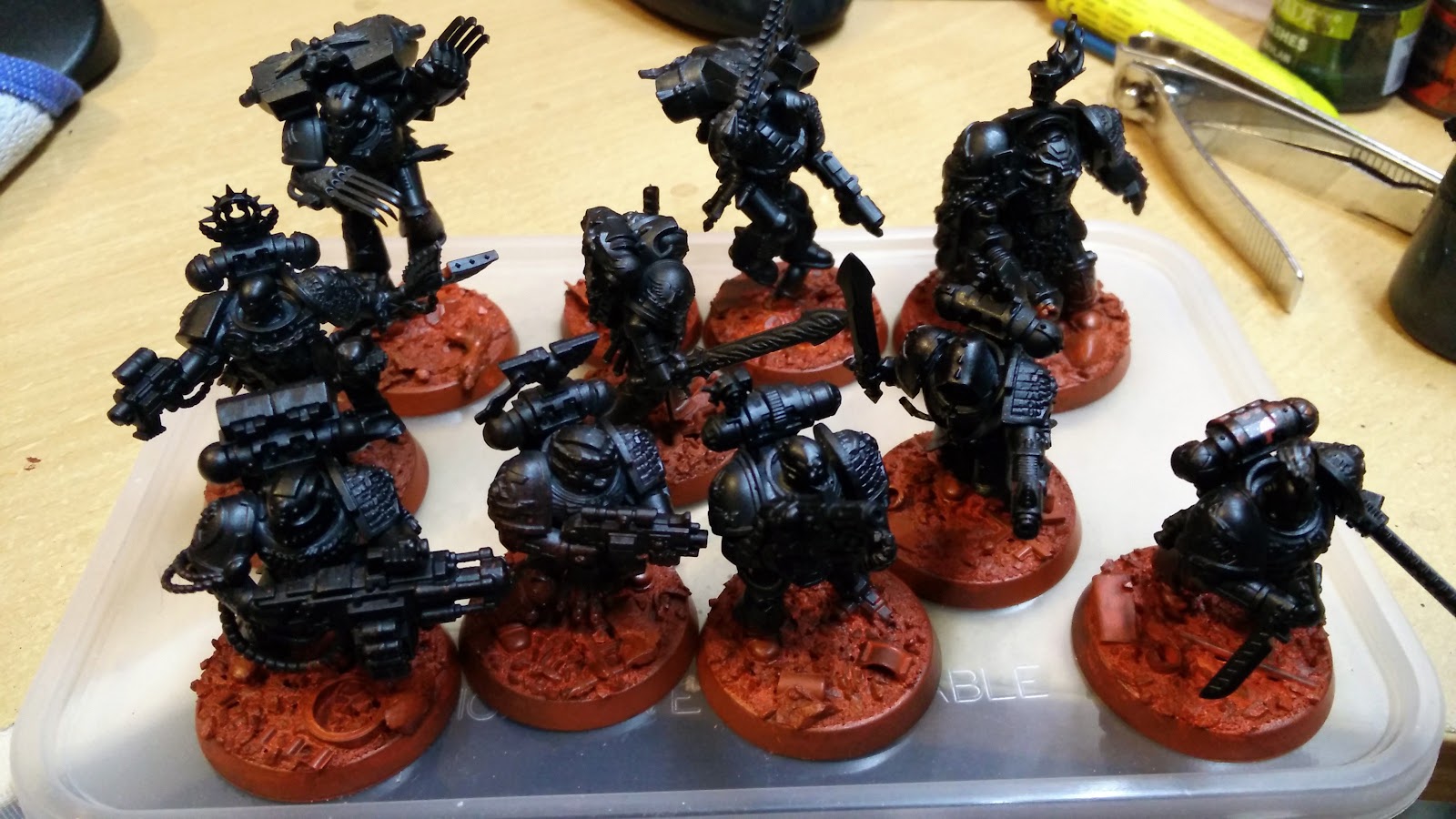 Confessions of a 40k addict: Deathwatch Overkill basing [and undercoat]