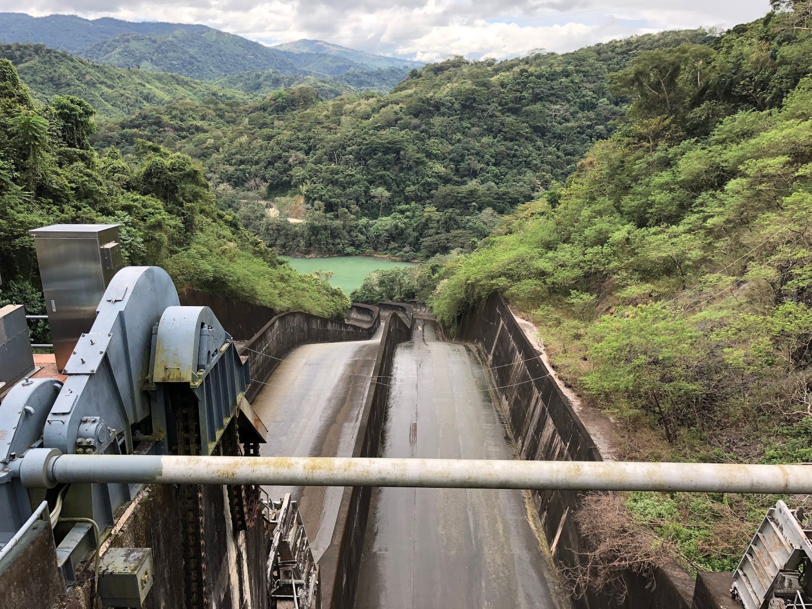 Angat Dam @ Barangay San Lorenzo, Norzagaray, Bulcan; Philippines | Moonlit