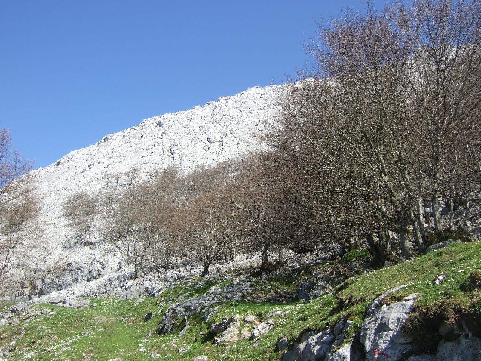 North Spain Rambler: Anboto - a mythical Basque mountain