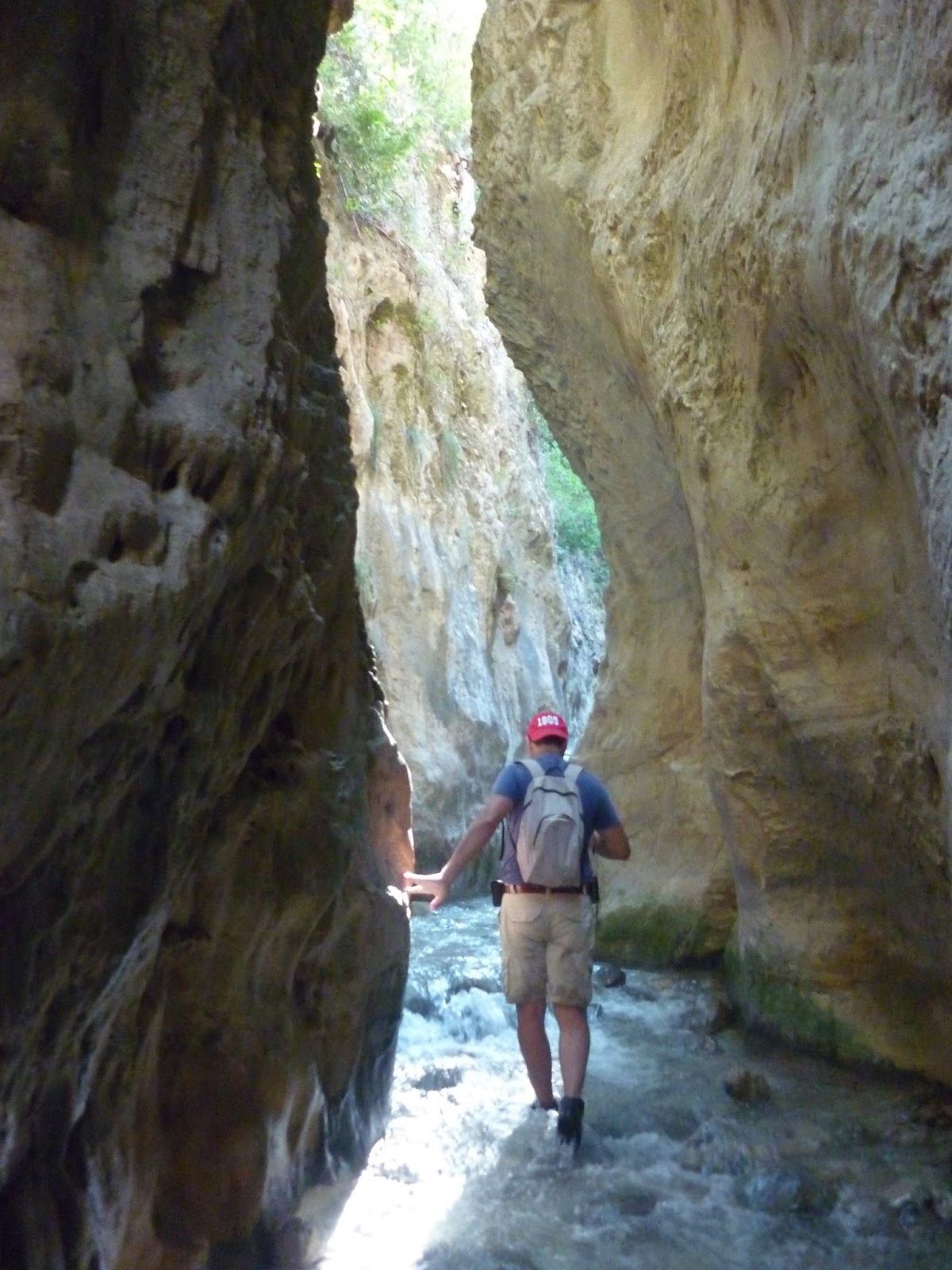 Locandares. Amigos del Senderismo.: RUTA VADEANDO EL RÍO CHILLAR ...