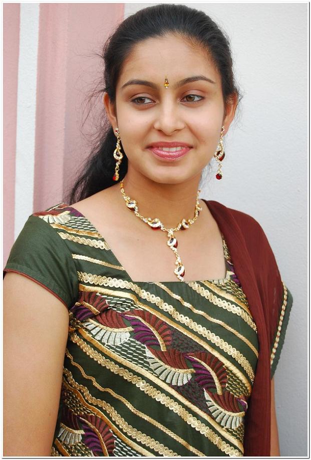 Abinaya images - all heroes all heroines images