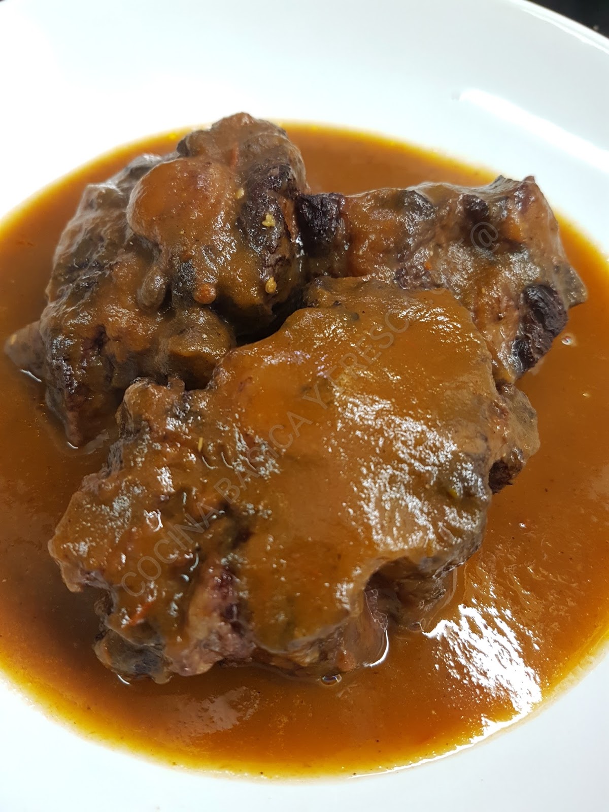 Cocina Basica y Fresca: RABO DE TERNERA EN SALSA CBF@