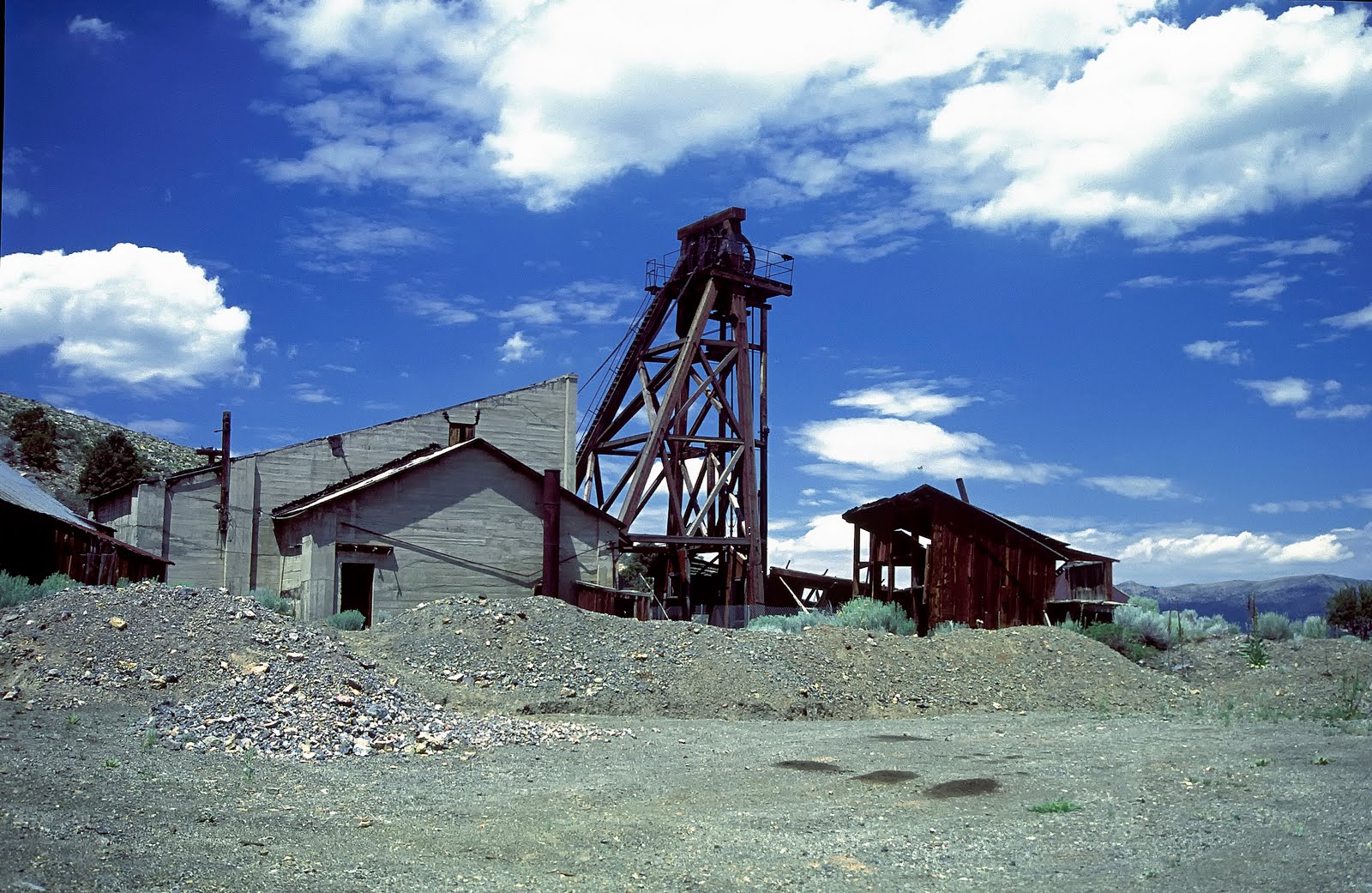 The Old Cowboy and Photography: The Eagle and Bluebell, Eureka, Utah