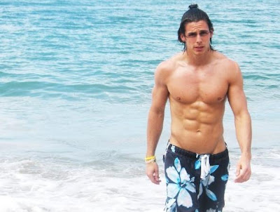 Flipflops and Boardies: Surfer's Abs