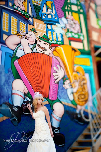 Bank of Flowers: County Fair Wedding Shoot