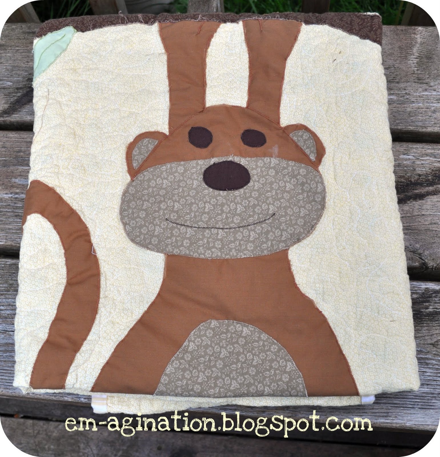 Em-agination: Applique Monkey Quilt