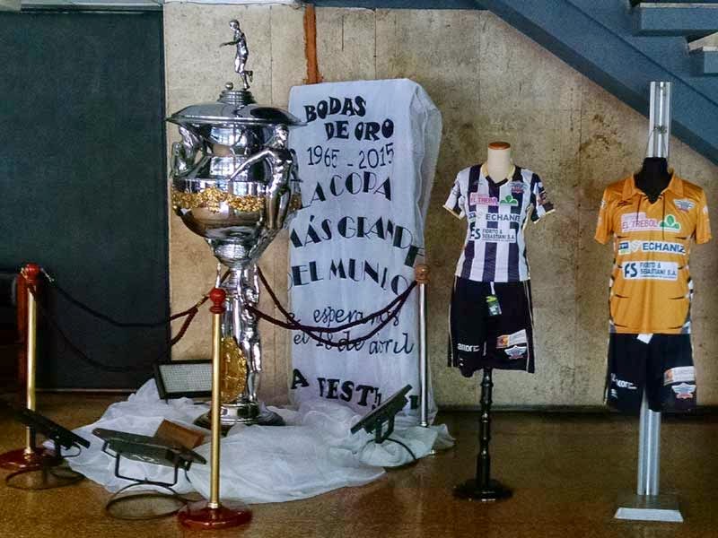 EL BLOG DEPORTIVO: CLUB SARMIENTO: HOY LA “COPA MÁS GRANDE DEL MUNDO ...