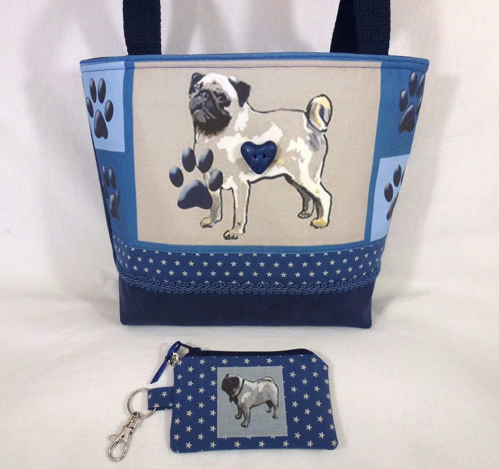 Leslie's Art and Sew: Spoonflower Pug Dog Bag