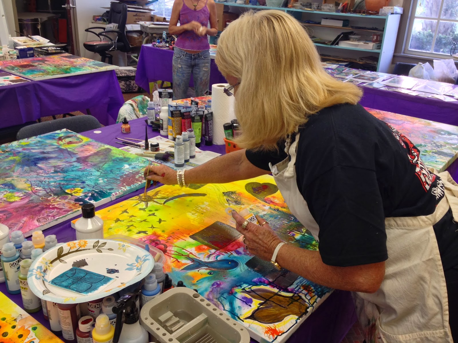 Artist-Ri Studio: Tracy Verdugo and Paint Mojo St. Petersburg