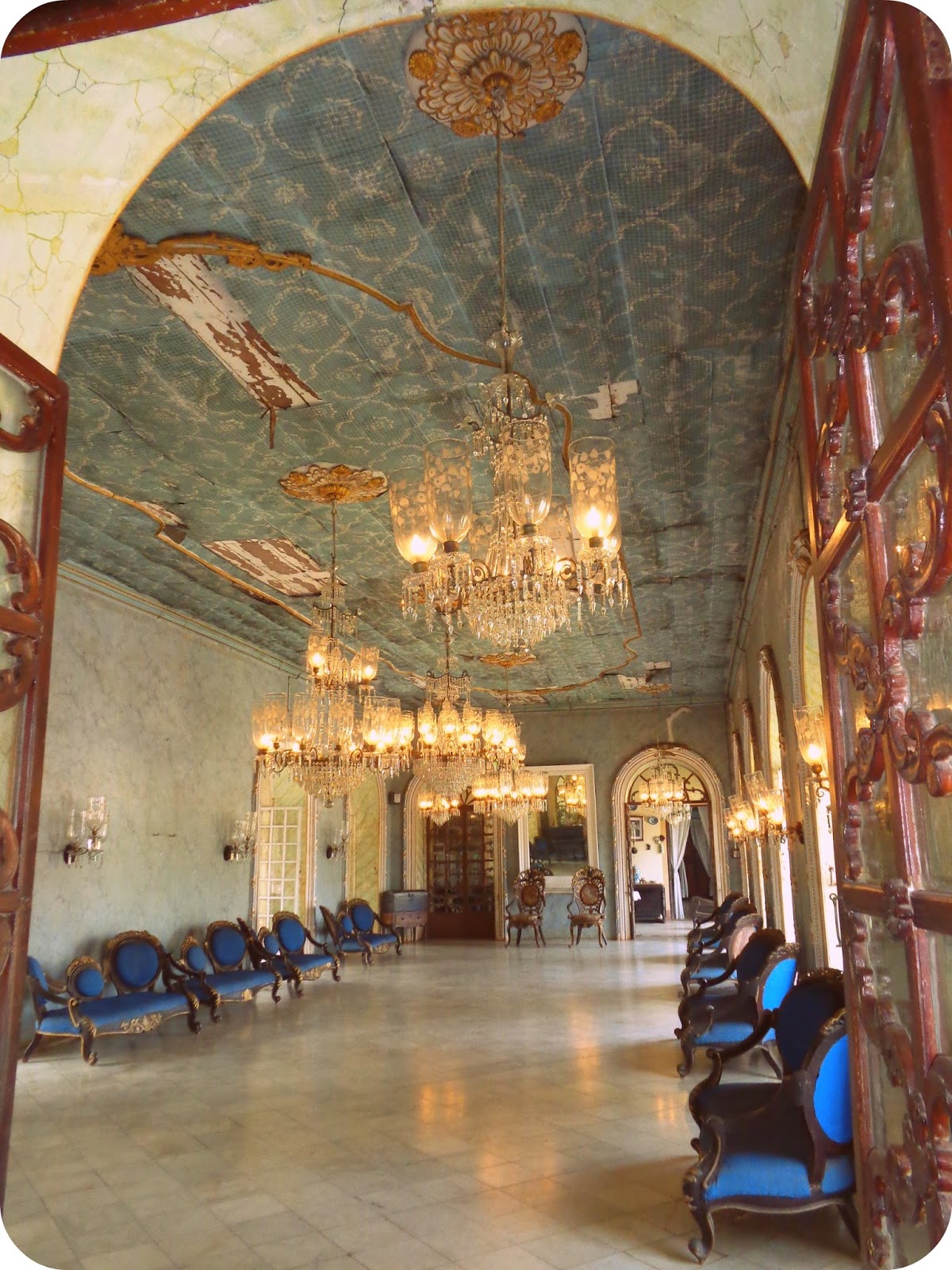 Vintage Vixen: The Palace In The Jungle - Adventures in Goa & Beyond