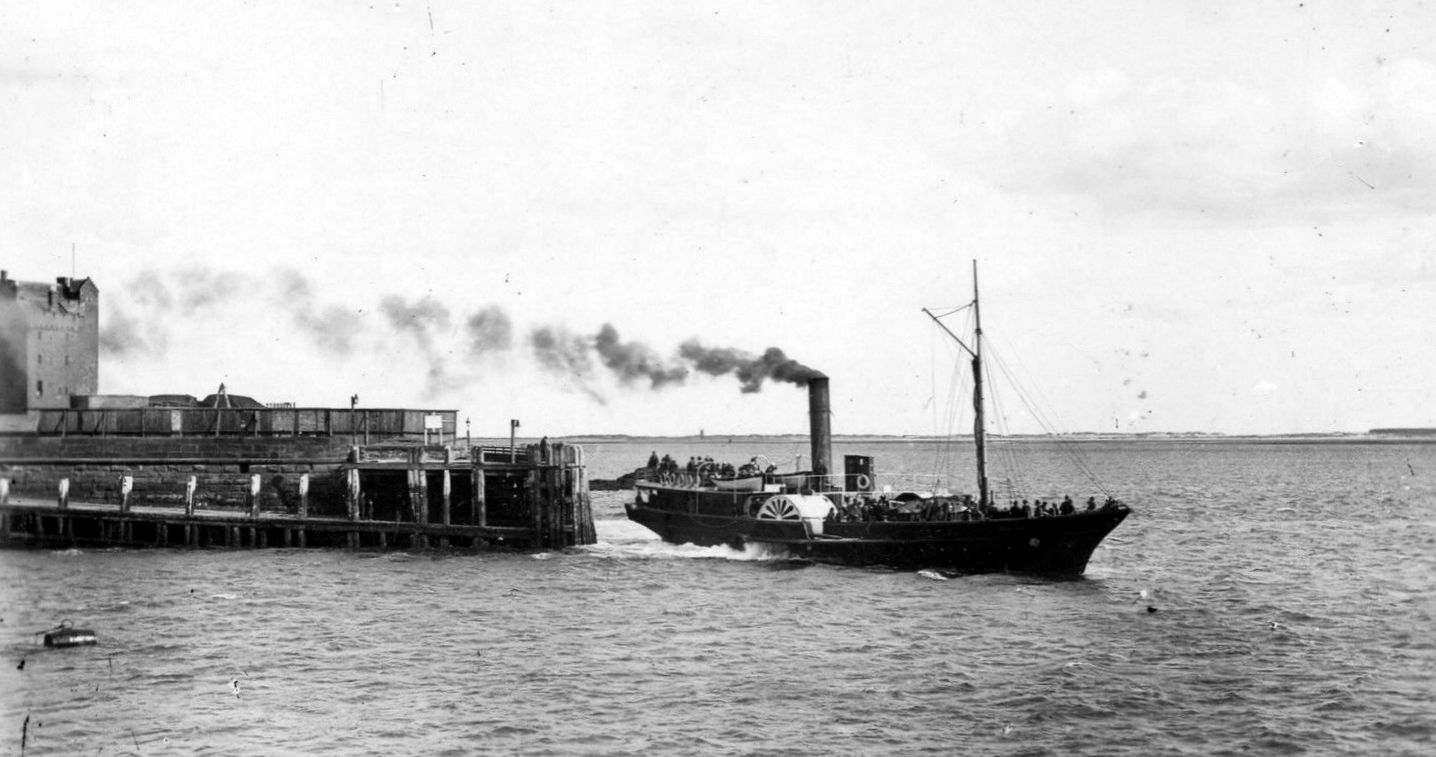 Tour Scotland: Old Photograph Paddle Steamer Broughty Ferry Scotland