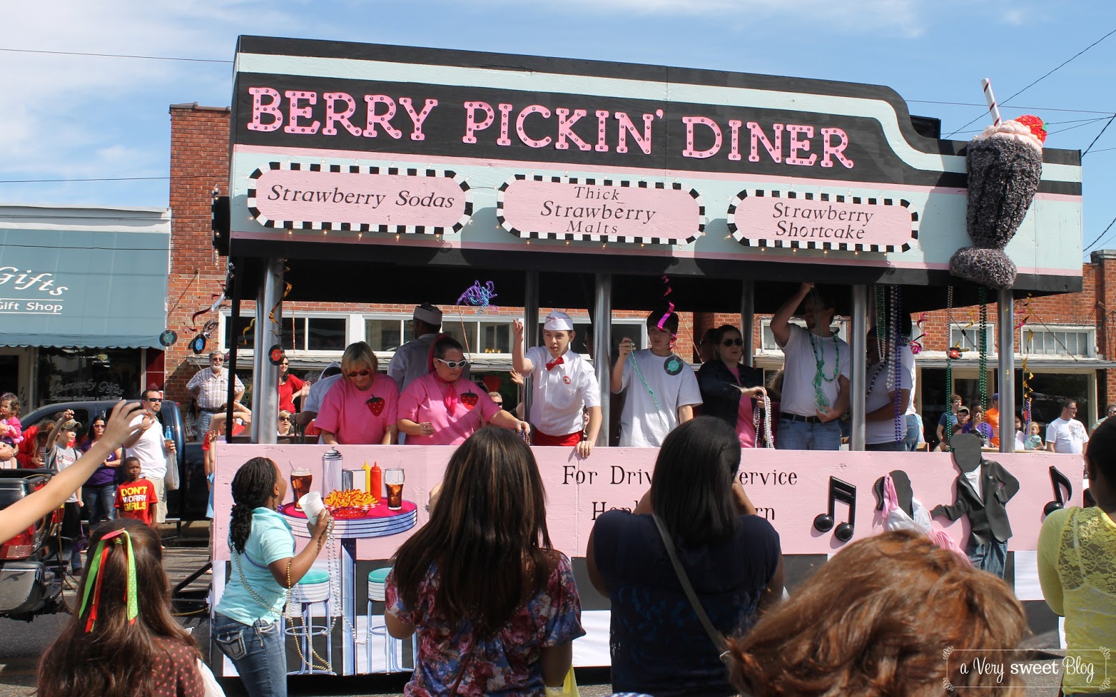 Ponchatoula Strawberry Festival: A Berry Good Time! | A Very Sweet Blog