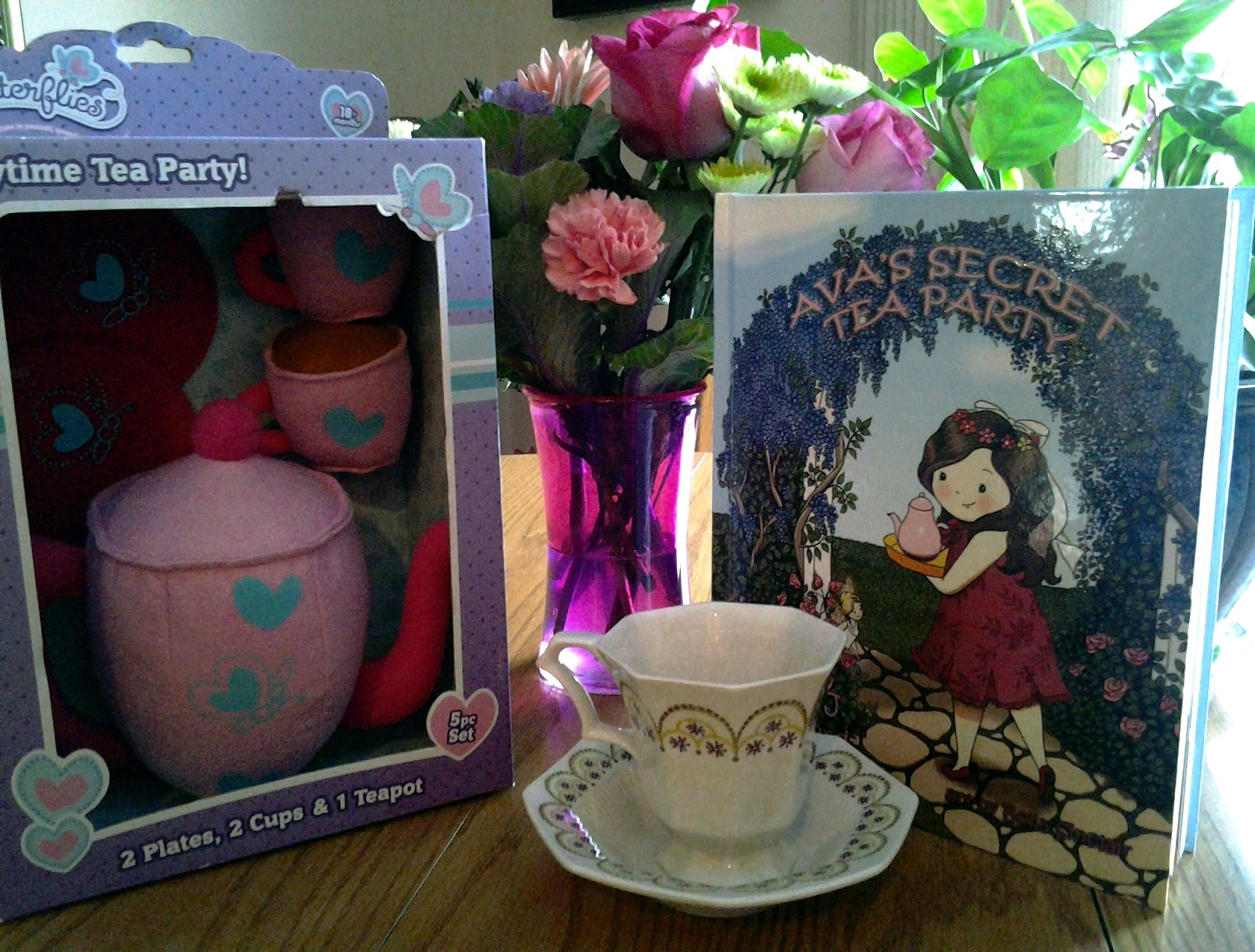 Ava's Secret Tea Party: Ava's Secret Tea Party Gift Idea