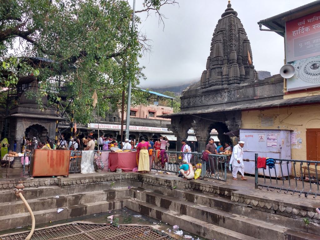 Hindu Temples of India: Trimbakeshwar Temple, Trimbak, Nashik, Maharashtra