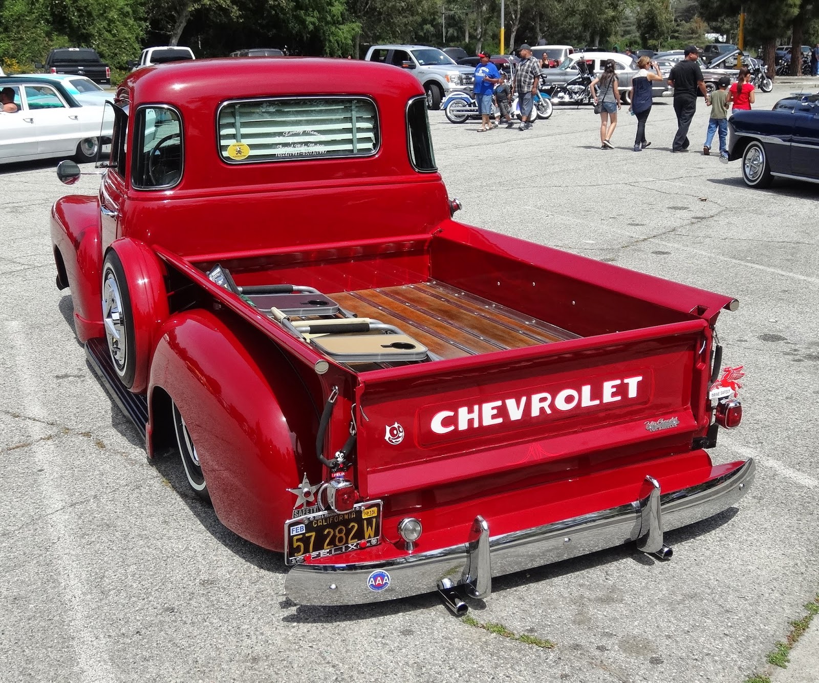Nostalgia on Wheels: Cool Chevy Advance Design Low Rider Truck