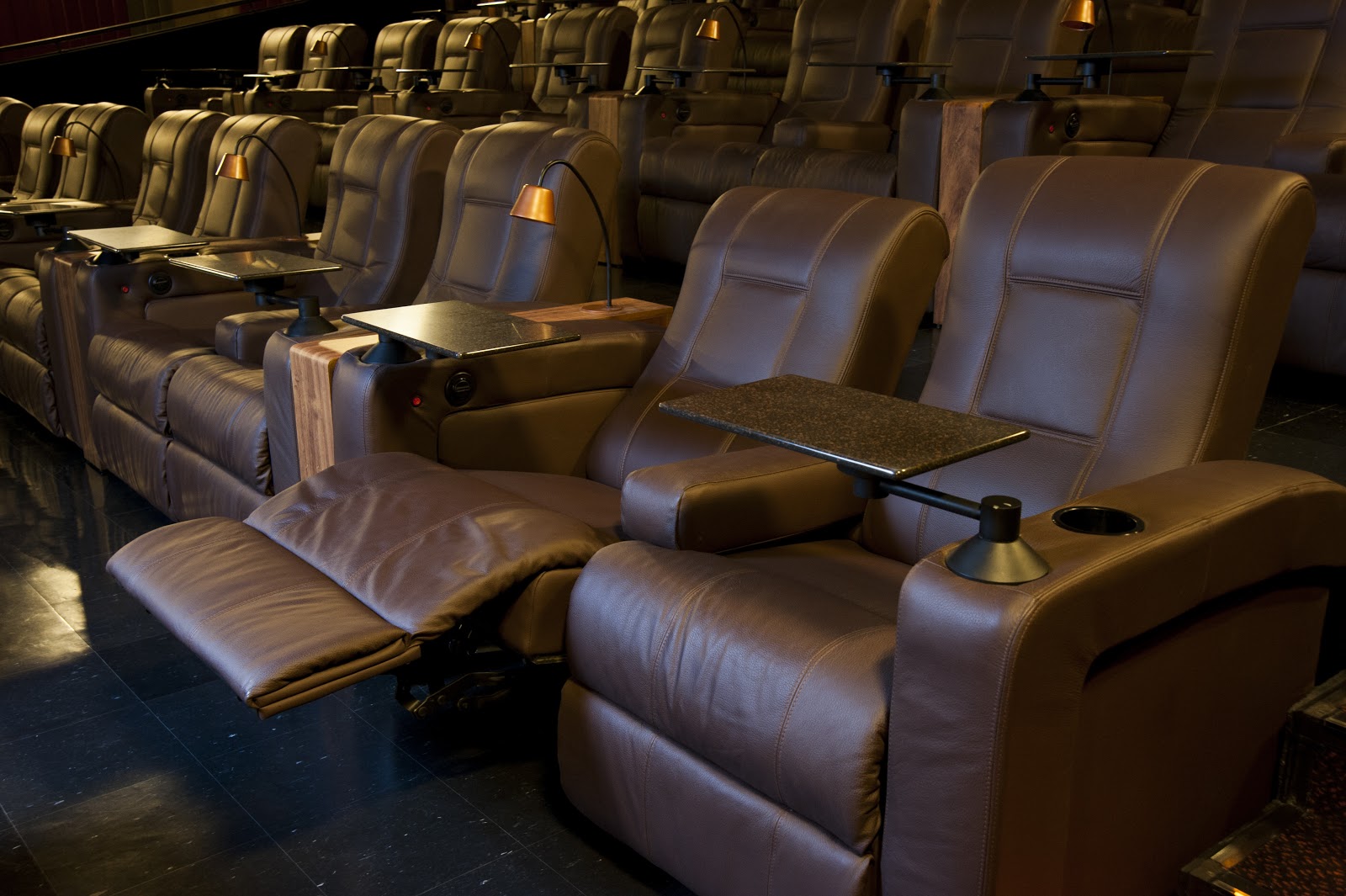 Cinema Para Sempre: CINEMARK INAUGURA SUA PRIMEIRA SALA VIP NO RIO DE ...