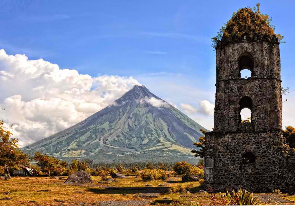 Philippine History: Bulkang Mayon