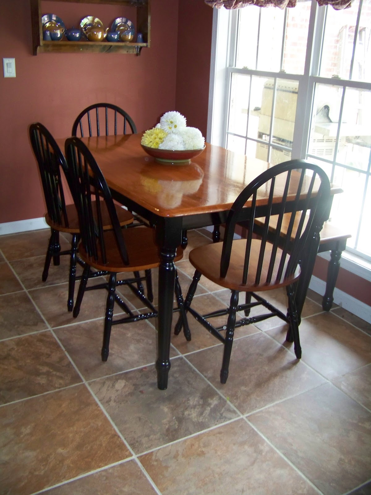 The Ferrell Boys and Me . . .: Makeover Monday - Kitchen Table