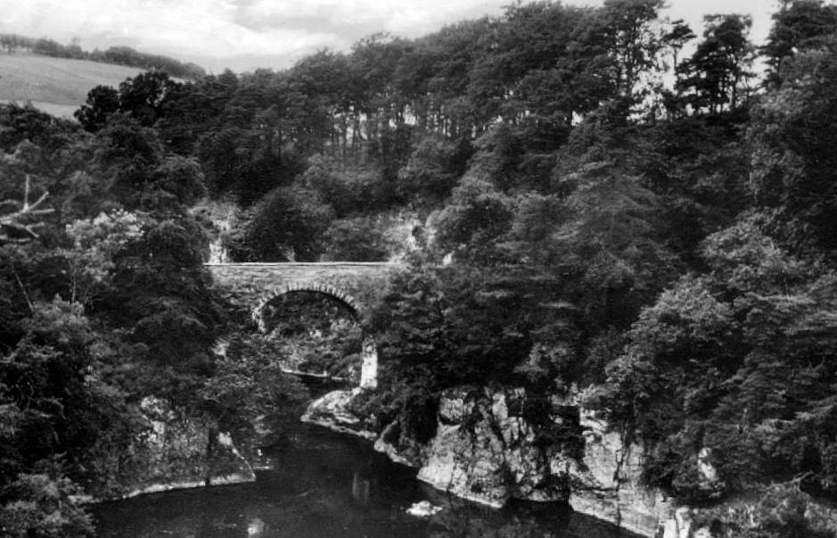 Tour Scotland: Old Photograph Bridge Of Alvah Scotland