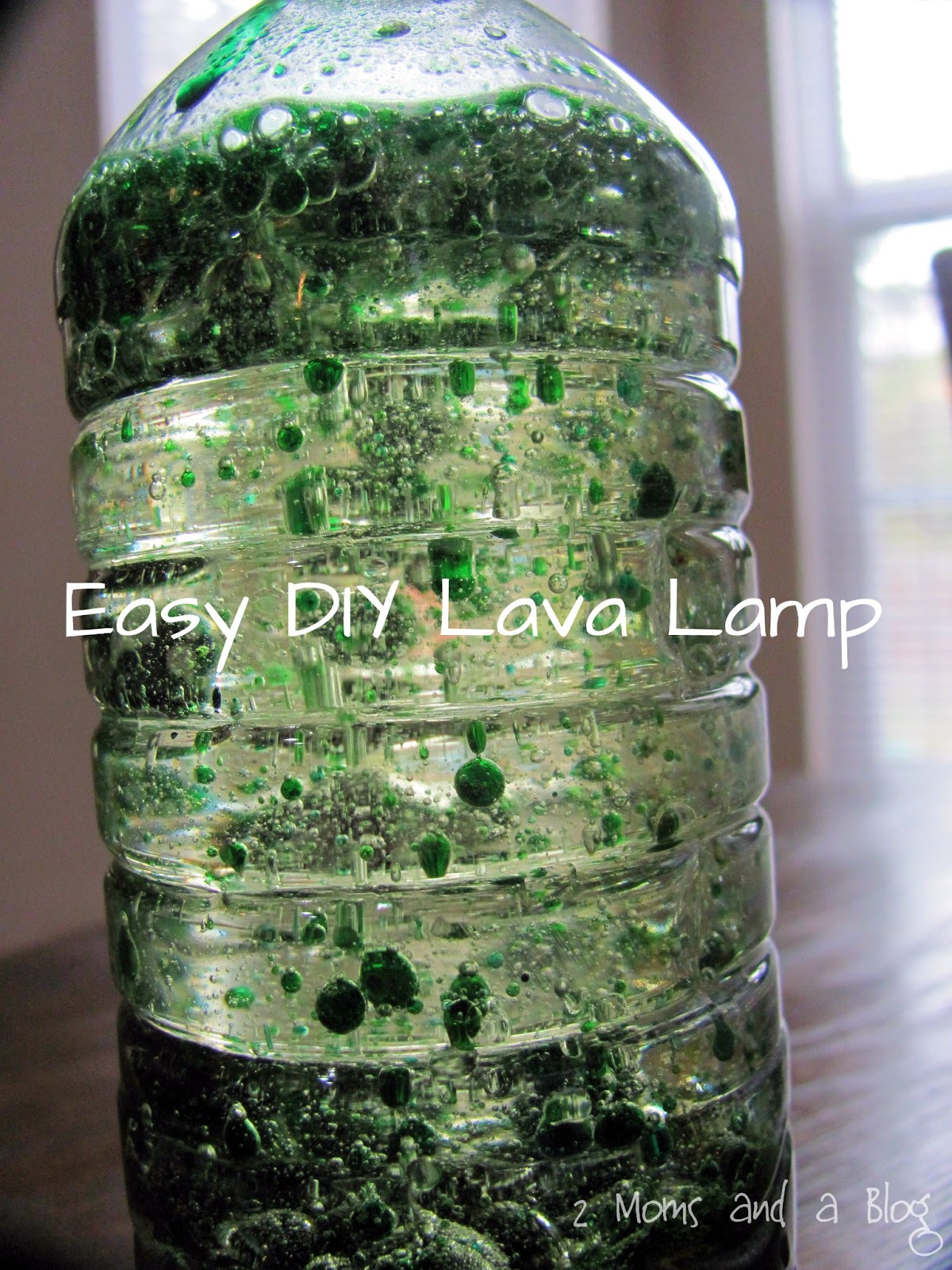 2 Moms and a Blog: Easy DIY Lava Lamp