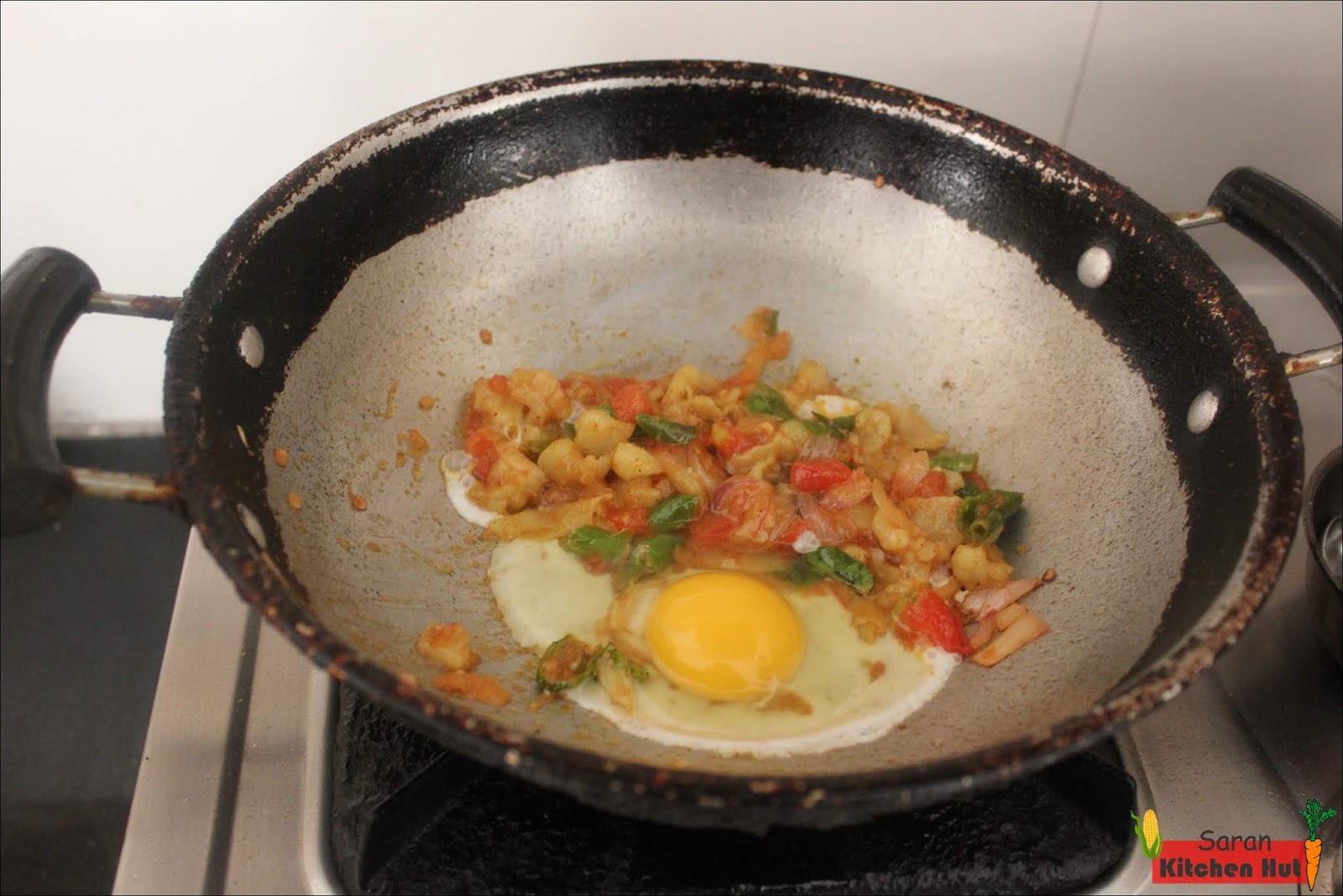 Mutton Fat Egg Fry (Suthu Koluppu Mutta Poriyal)