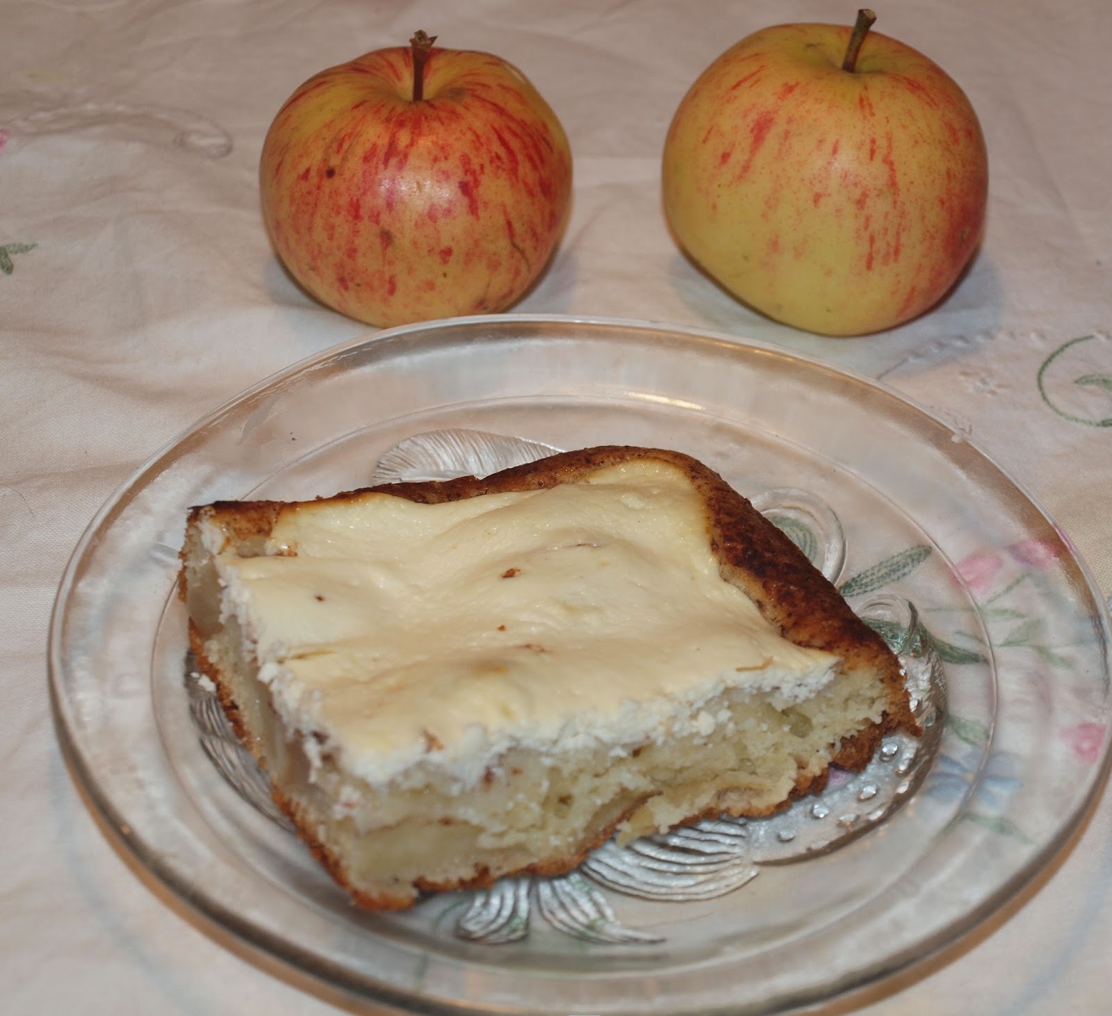 TITAN TUPA: Rahka-omenapiirakka