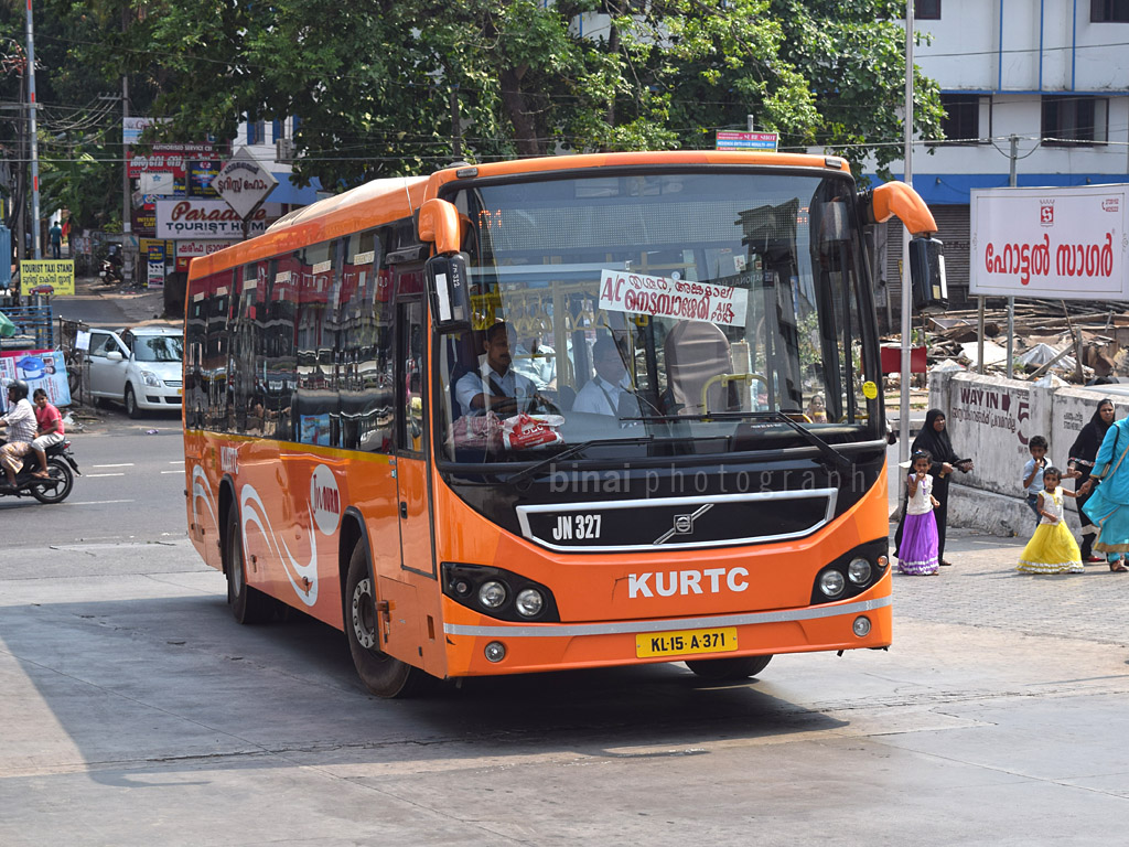 Kozhikode to Thrissur on board a KURTC Low Floor Volvo
