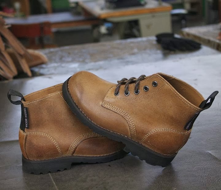 E.N.D || Nothing & All: In a Portuguese Style || Trouxa Mocha