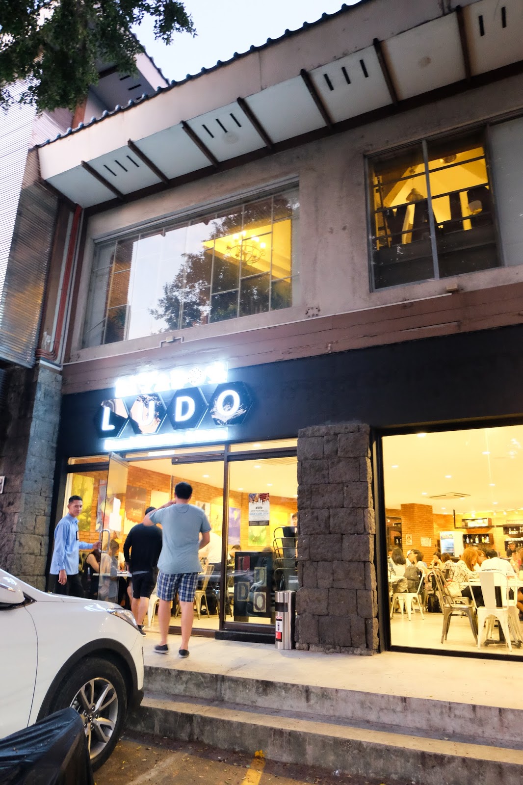 Ludo Boardgame Bar & Cafe, Makati - The Foodinista